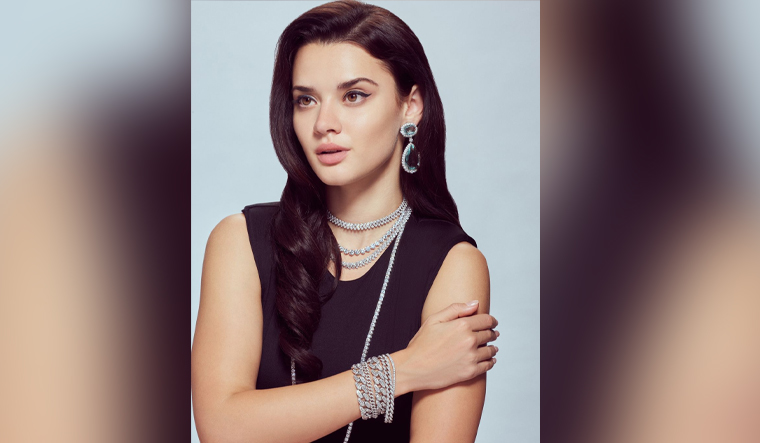 Looking beyond gold and diamonds, Joolry statement jewellery is gaining ...