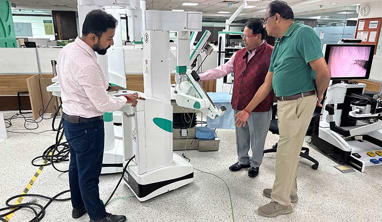 Meet SSi Mantra, a made-in-India robotic surgeon- The Week