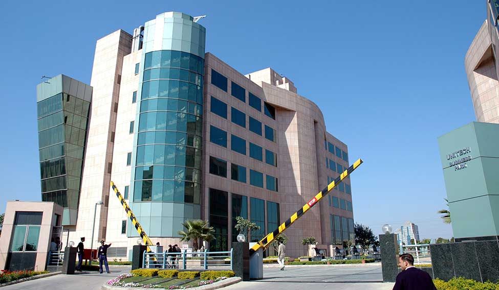 SC rules against order allowing Centre's takeover of Unitech