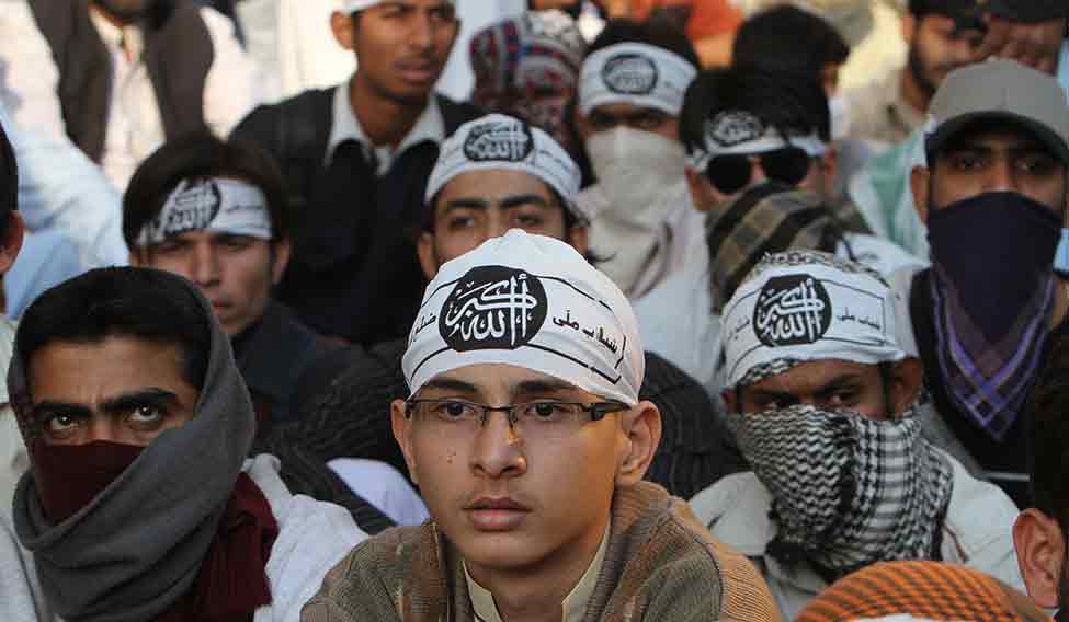 Modern girls, modern boys