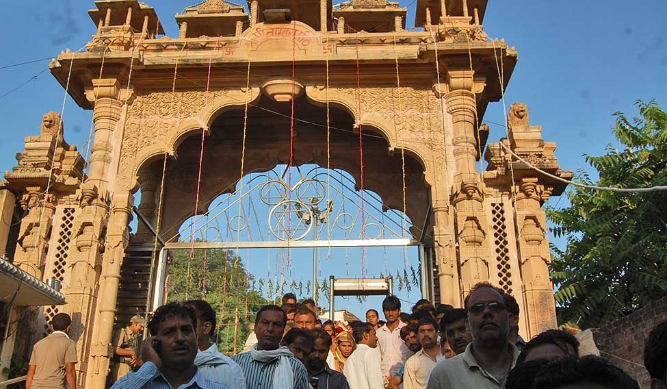 Divine rites of kings