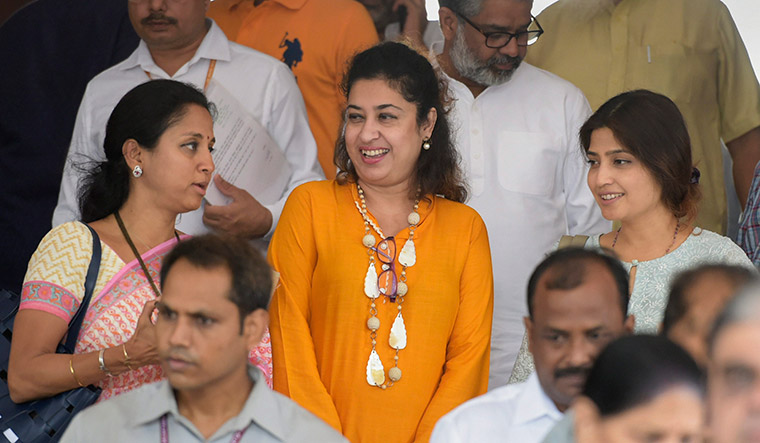 IN NUMBERS: Rise in number of women MPs in Lok Sabha (1952 - 2014 ...