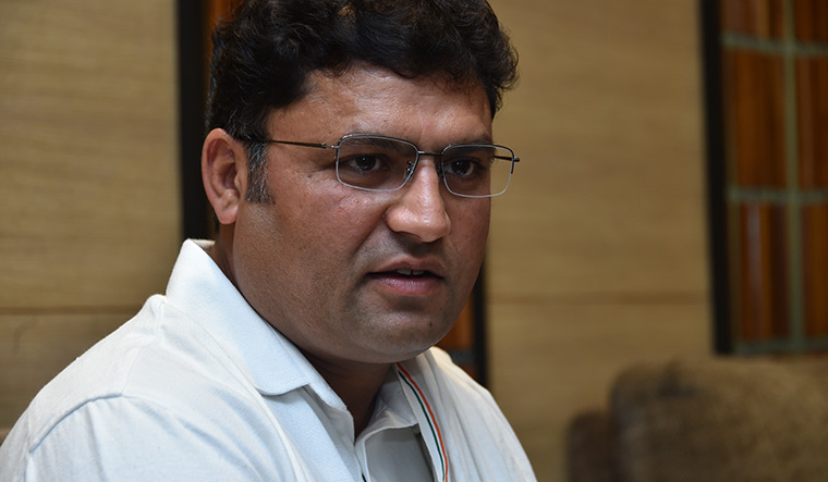Former Congress leader Ashok Tanwar launches political front Apna ...