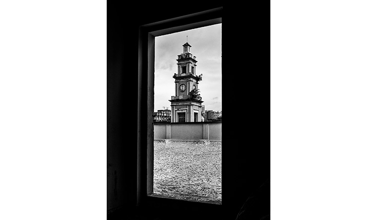 Click clock- The Week