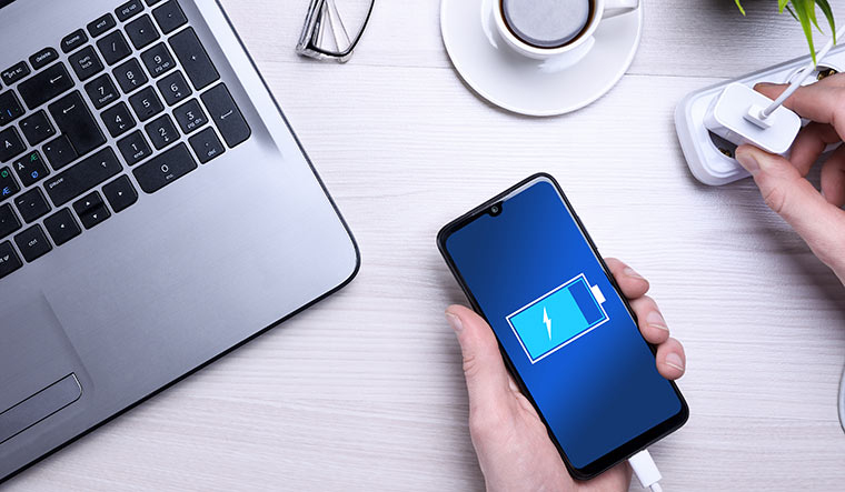 You might soon be able to fully charge your phone in 10 minutes- The Week