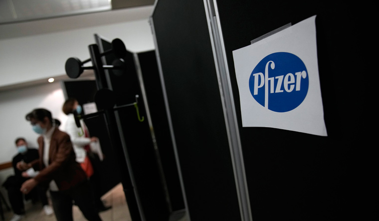 Pfizer jabs protect 70 per cent against hospitalisation from Omicron ...