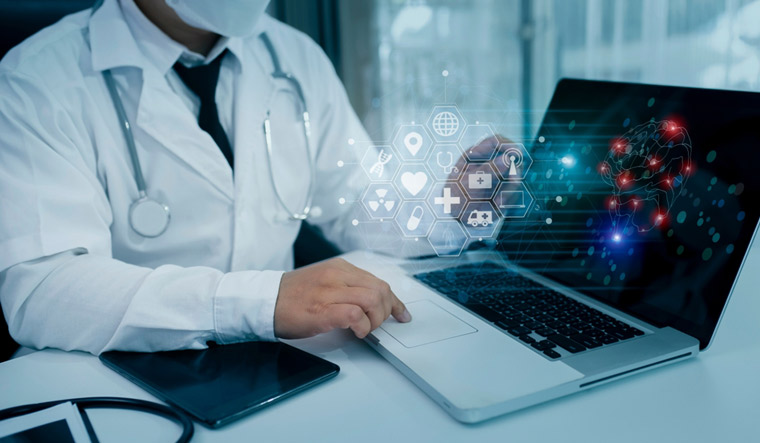 Bridging the knowledge gap: The empowering role of digital solutions in ...