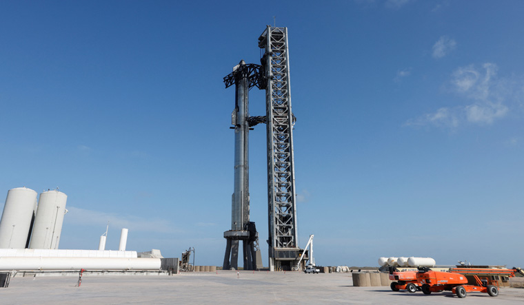 Exploring Elon Musk's next-generation reusable spacecrft: The Starship ...