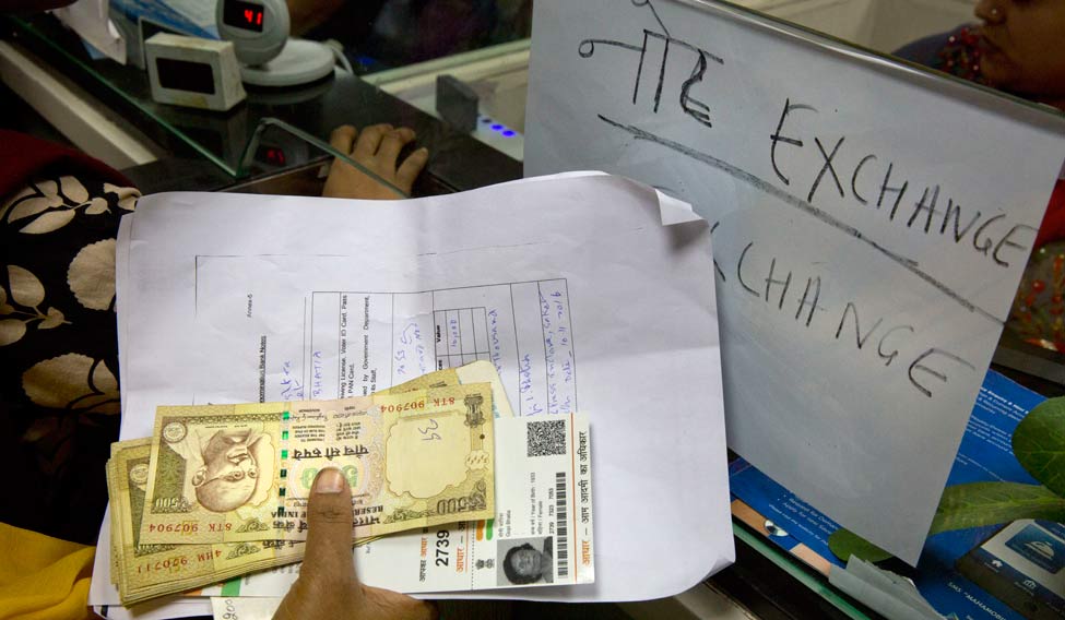 US experts hail Modi govt's demonetisation move