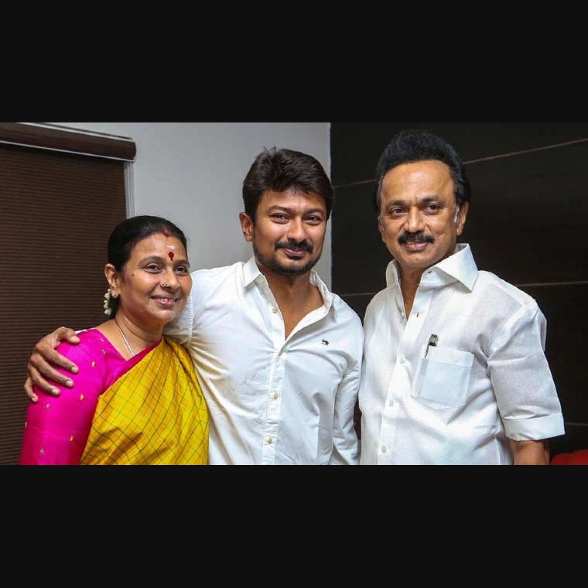 Udhayanidhi Stalin With His Children Kiruthiga Udhayanidhi Stalin At