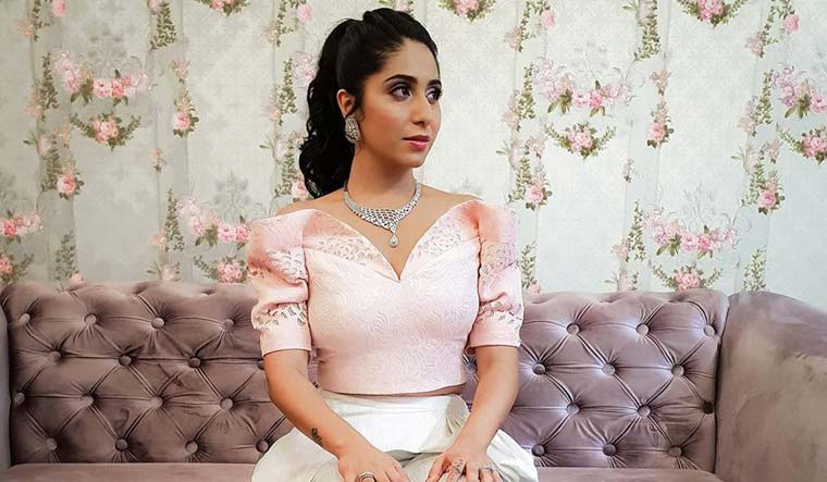 Anu Malik laid down in front of me, talked about my eyes: singer Neha ...