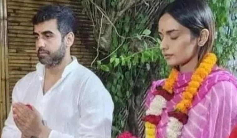 Mouni Roy-Suraj Nambiar spotted with rumoured couple Manushi Chhillar ...