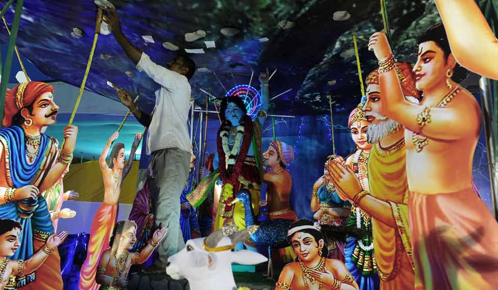 Priests in land of Lord Krishna see red over Yogi's development plans