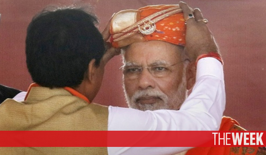 Modi alleges Pak 'hand' in Gujarat polls, targets Congress