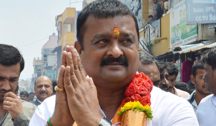 Ramanagara: BJP candidate Chandrashekhar pulls out 2 days before ...