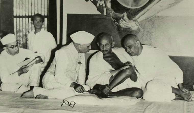 'Nehru didn't want Patel in cabinet': New book could stir debate on old ...