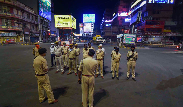 Bhopal: Five booked under NSA for attacking policemen enforcing lockdown- The Week