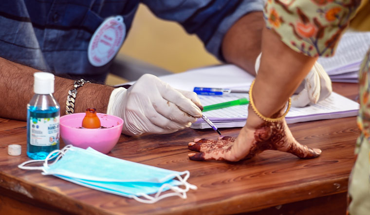 EC develops prototype of remote voting machine for domestic migrant ...