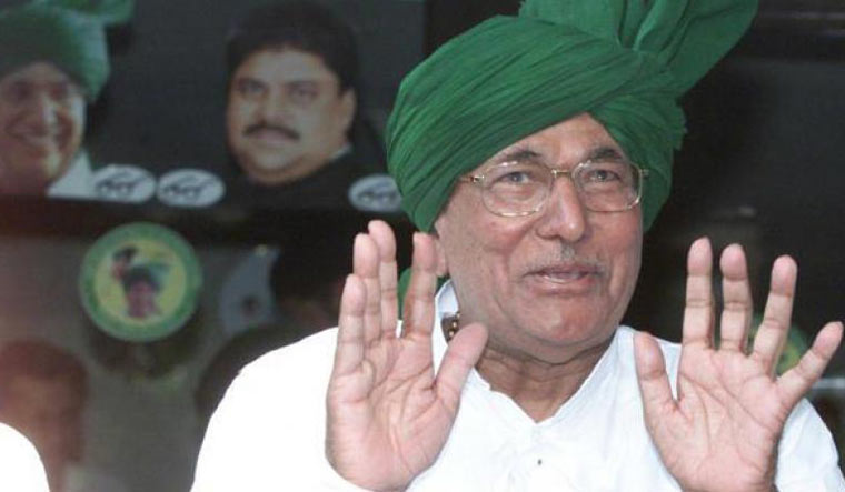 Son's expulsion from INLD part of former Haryana CM Chautala's strategy ...
