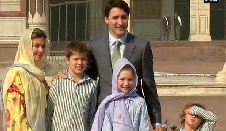 Trudeau arrives at Jama Masjid, skirts query on Khalistani terrorist ...