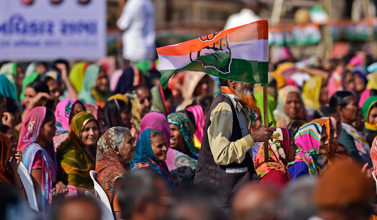 Cong set to arm workers with info to attack Modi govt in run-up to LS ...