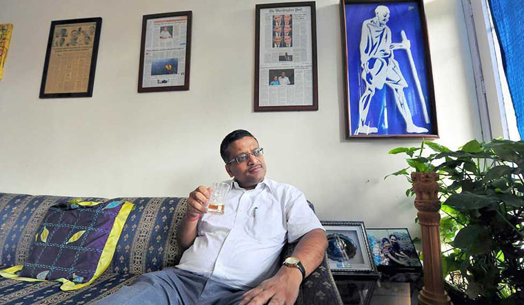 Meet Ashok Khemka, the IAS officer facing his 53rd transfer in 28 years ...