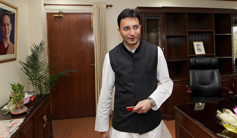 Congress leader Jitin Prasada joining BJP? Surjewala calls news 'bulls ...