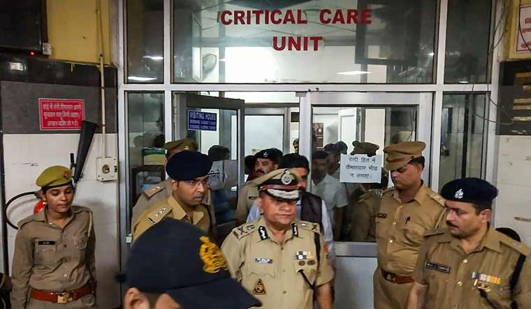 Unnao accident: Yogi govt suspends 3 cops in-charge of victim's ...
