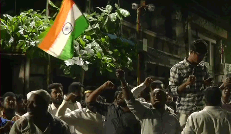 Anti-CAA protest turns violent in Chennai, cops injured- The Week