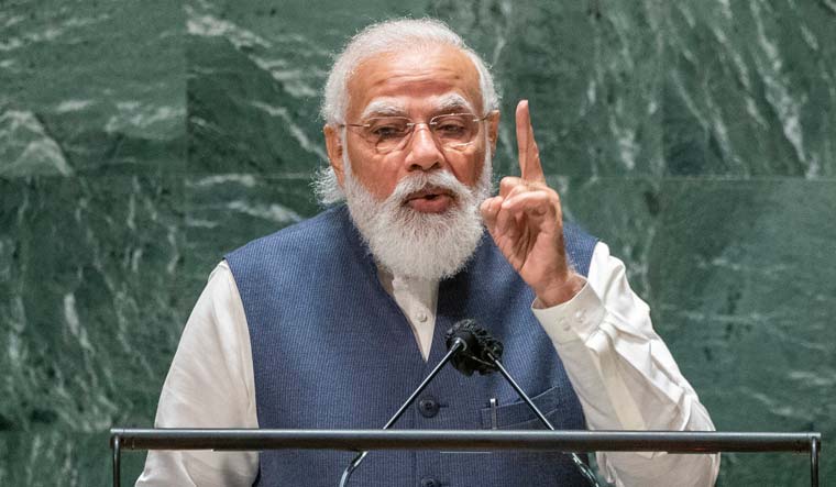 Modi talks less and listens in meetings, before taking decision: Shah ...