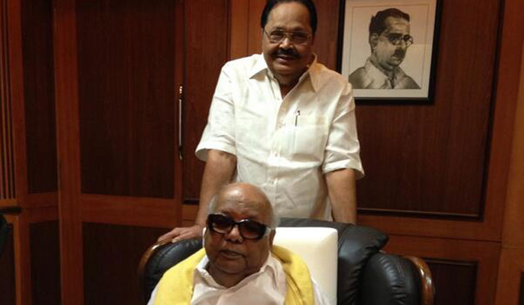 DMK strongman Durai Murugan trails in Katpadi, seat he's won last 5 ...