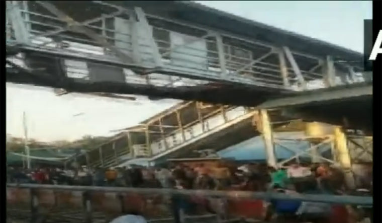 Maharashtra: 13 injured after foot over-bridge collapses in Chandrapur- The Week