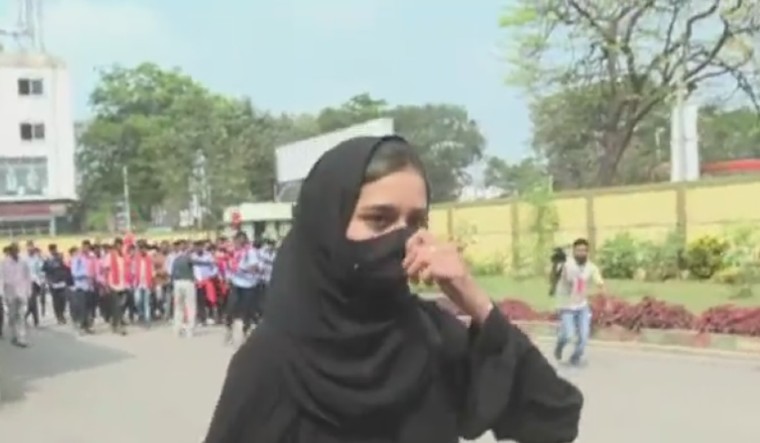 RSS Muslim wing backs burqa-clad girl in Karnataka college- The Week