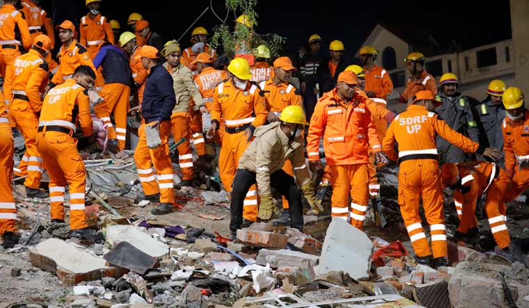 Lucknow building collapse: Toll rises to 2; Yogi appoints probe ...