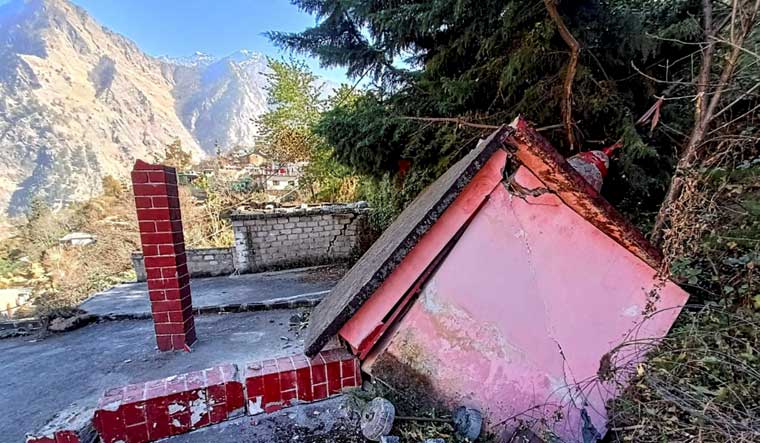 Joshimath: Relief, rescue operations intensified; PMO reviews situation ...