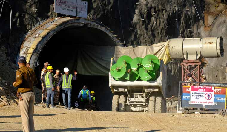 Uttarkashi tunnel rescue ops enter day 5; American auger machine ...
