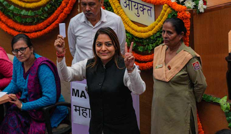 AAP's Shelly Oberoi is new Delhi mayor; Aaley Mohammad Iqbal her deputy ...