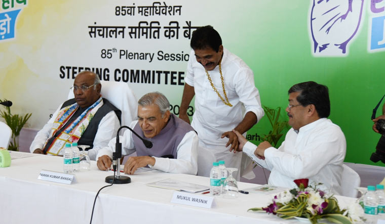 No polls to CWC; Congress steering committee empowers Kharge to ...
