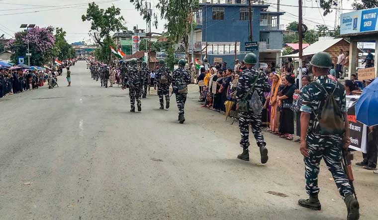 Manipur violence: At least 15 injured in fresh attack by suspected Kuki ...