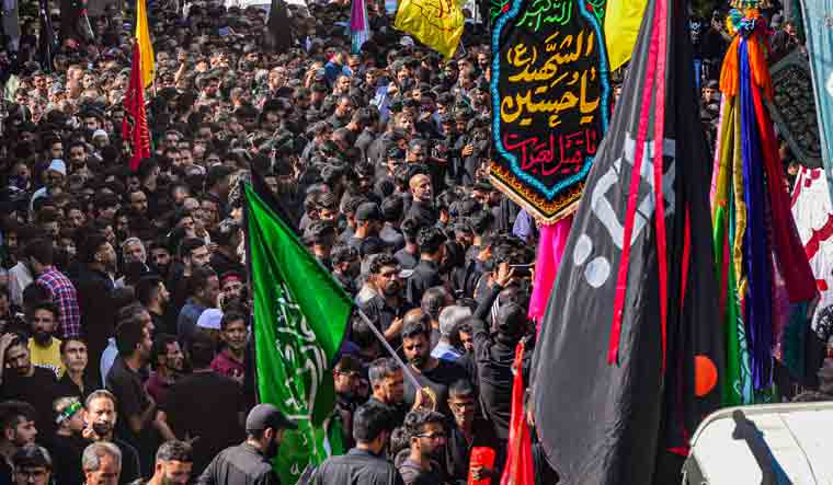 Srinagar: Shia community takes out Muharram procession after 3 decades ...
