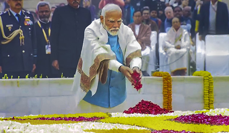 Prez Murmu, PM Modi pays homage to Mahatma Gandhi on 76th death ...