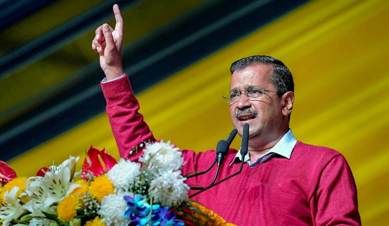 Kejriwal seeks urgent SC hearing after ED team reaches his home with ...
