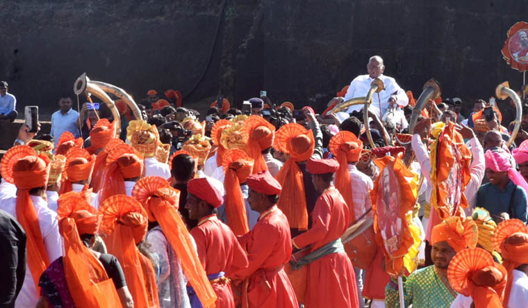 NCP-Sharadchandra Pawar faction unveils new party symbol at Chhatrapati ...