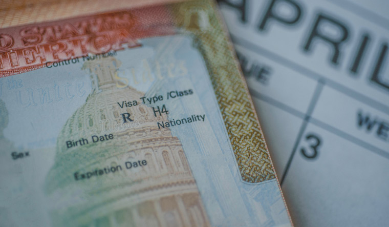 US actively considering extending visa restrictions for foreign workers ...