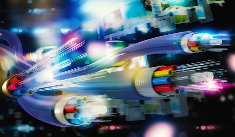 Fiber-optic cables can be used to detect rumbles of thunder: Study- The ...