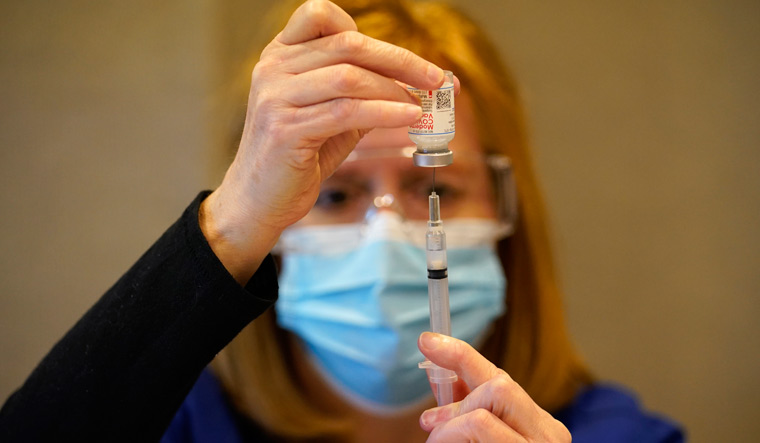 Moderna COVID-19 vaccine shows 94.1 per cent efficacy in trial: Study ...
