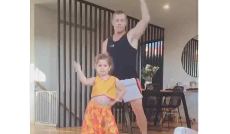 WATCH: Australian batsman David Warner, daughter dance to ‘Sheila ki ...