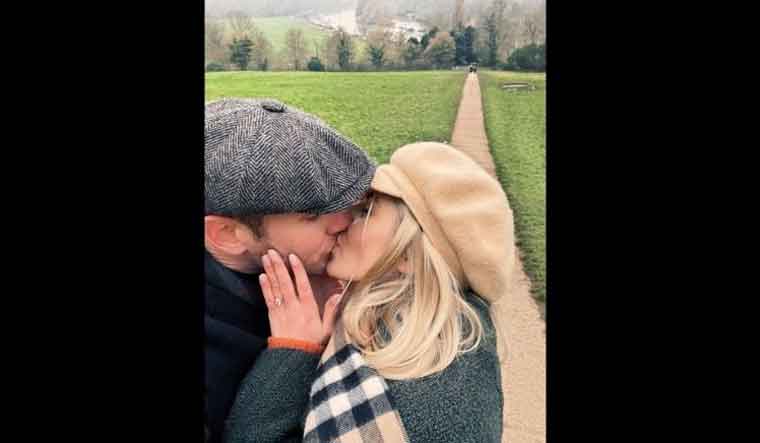 England Cricketer Stuart Broad gets engaged to girlfriend Mollie King ...