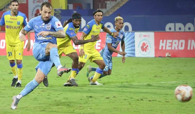ISL 2020-21: Mumbai City FC edge Kerala Blasters 2-1- The Week