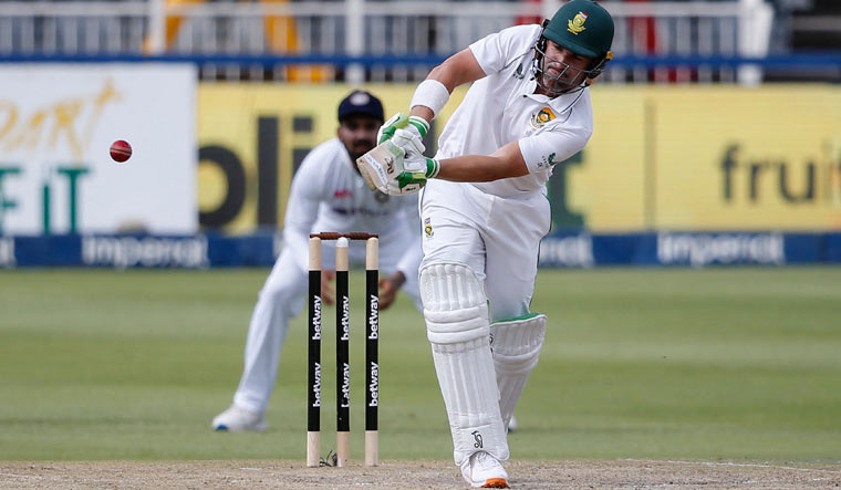 Second Test: Elgar keeps SA in hunt; guides team to 118/2, chasing 240 ...